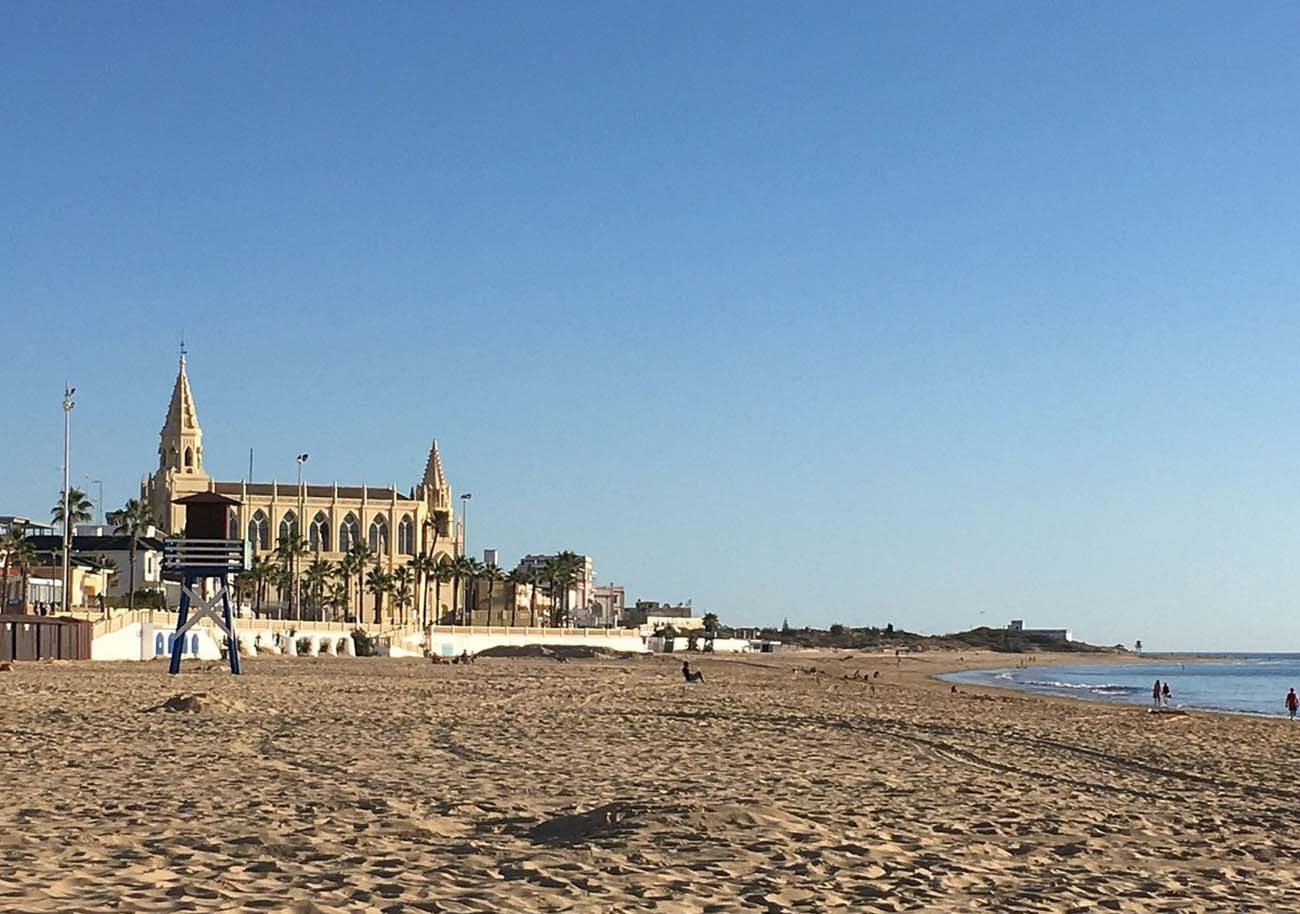 Las Mejores Playas Cercanas a Sevilla: Un Respiro de Arena y Mar ...